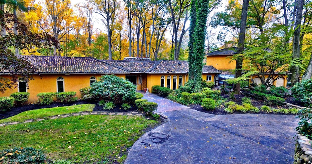 Muhammad Ali lists New Jersey home — see inside