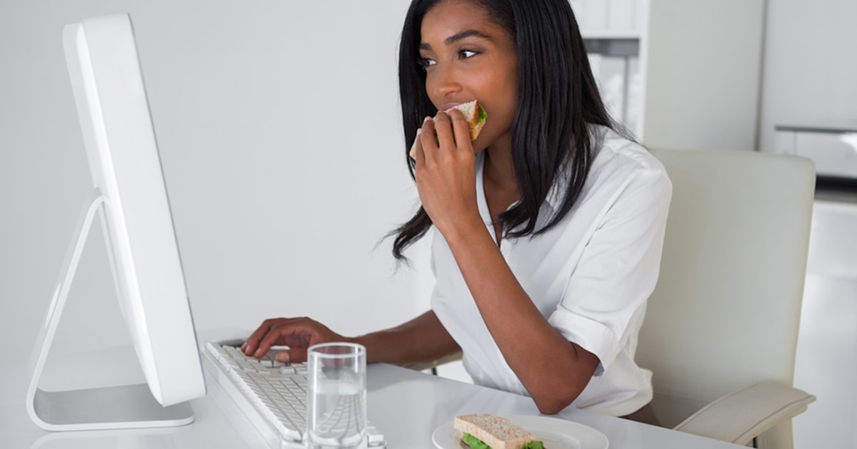 Speed eater? 4 tips to slow down at mealtime