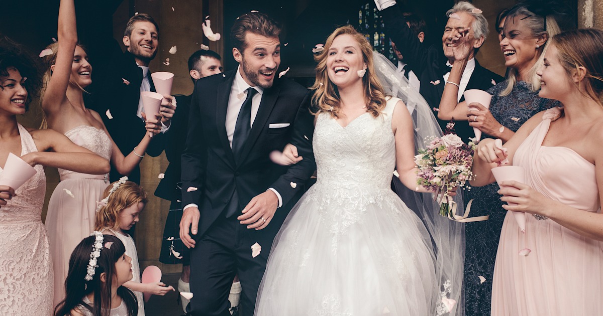 Mercy Watson stars in David's Bridal as a size-14 model