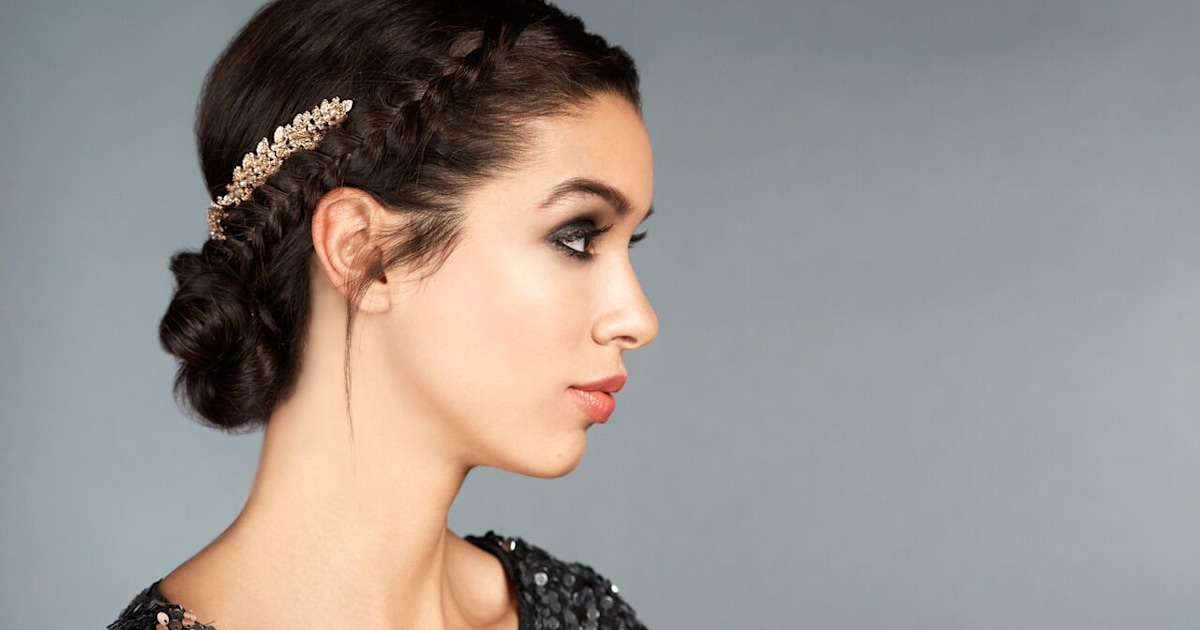 Perfect holiday hairstyles: Grecian goddess updo
