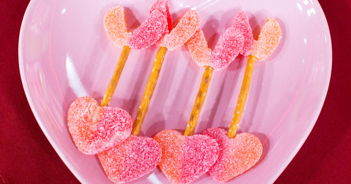 Pretzel Bow and Arrows