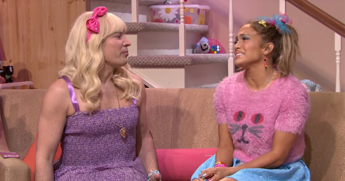 Jimmy Fallon shrieks 'ew!' with J. Lo and gets a big hand from Jay Leno