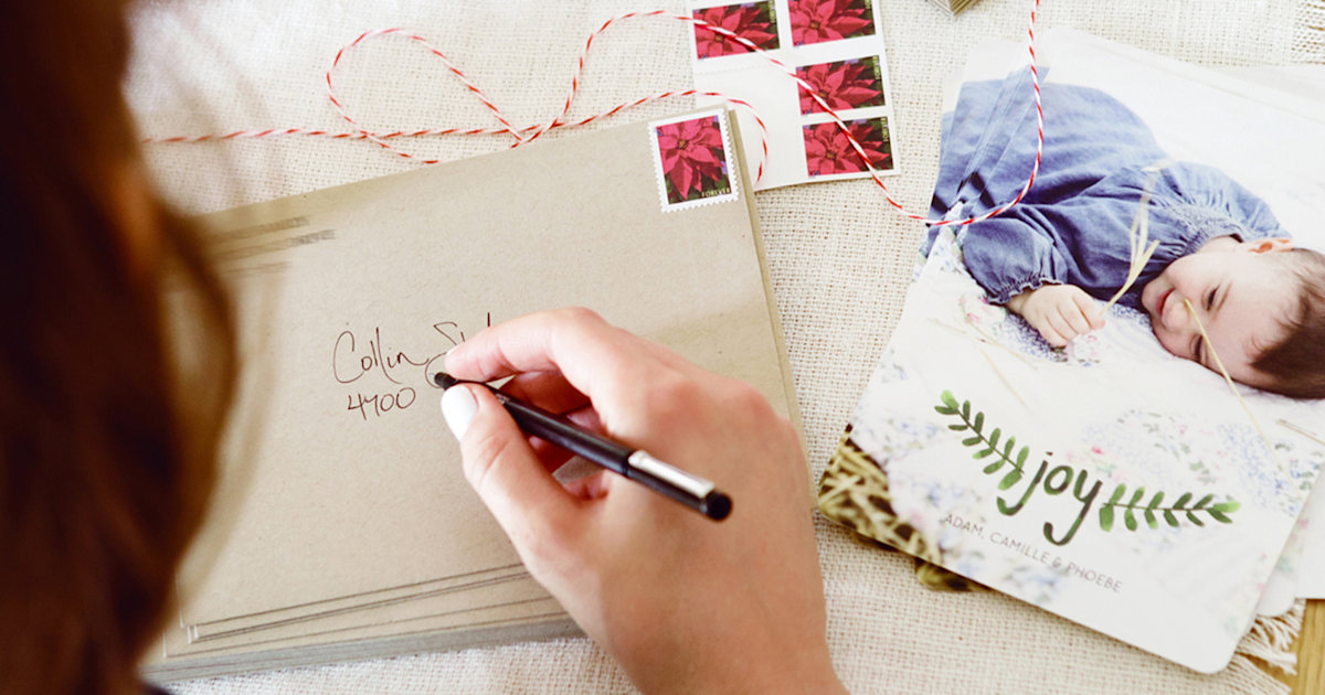 The do's and don'ts of sending holiday cards