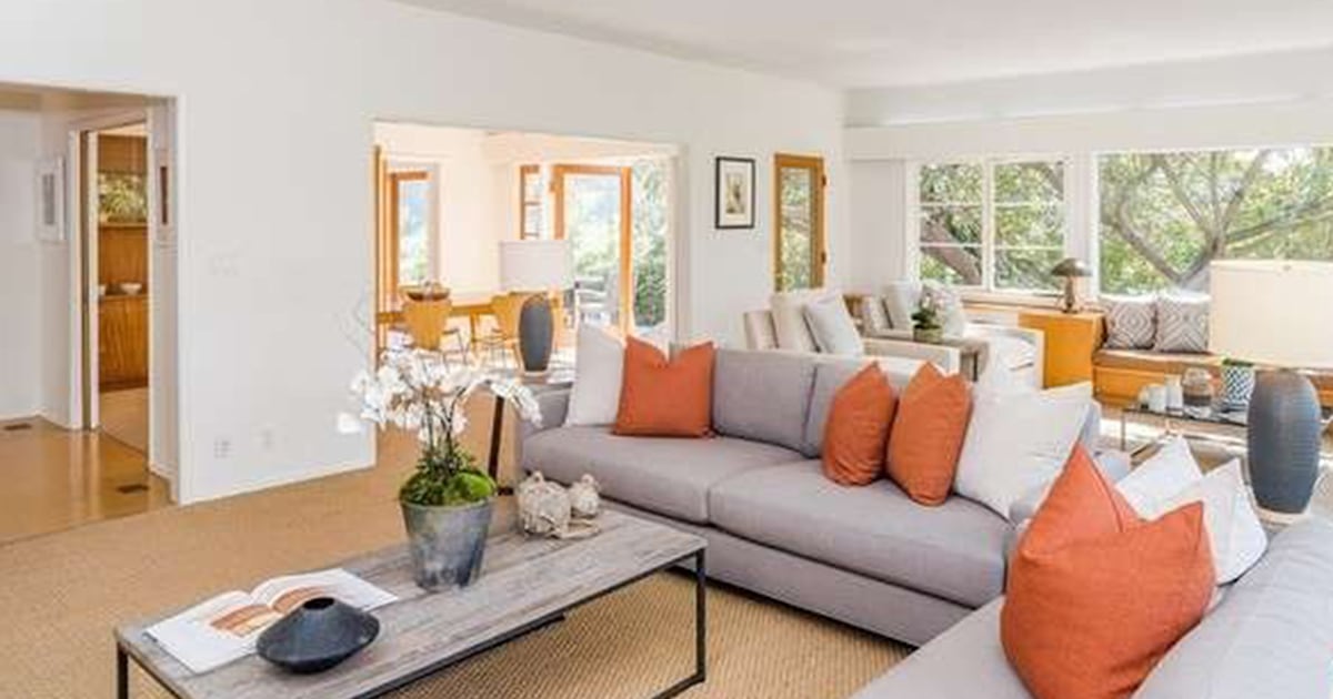 Spring Cleaning Step By Step Guide To Cleaning Your Living Room