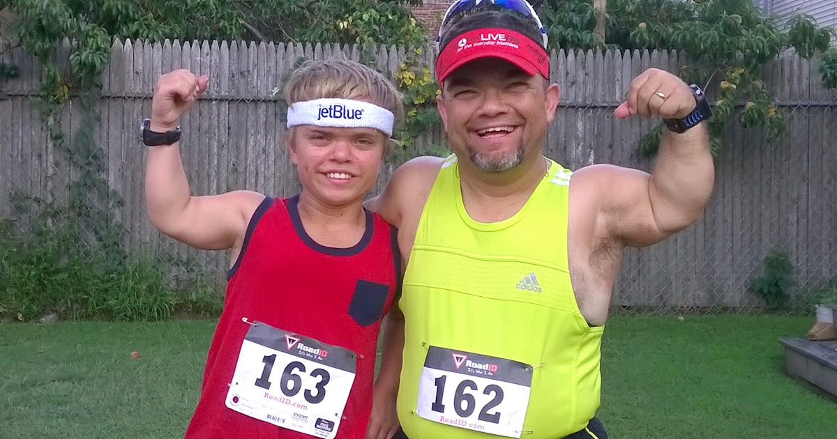 Marathon runner blazes a path for his son and others with dwarfism