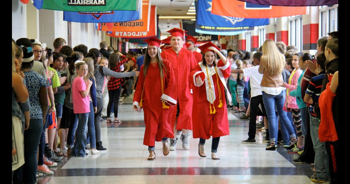 High school students inspire youngsters to aim for college with 'Senior ...