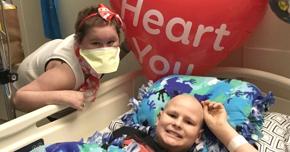 Kissing through surgical mask, tween cancer patients fall in love