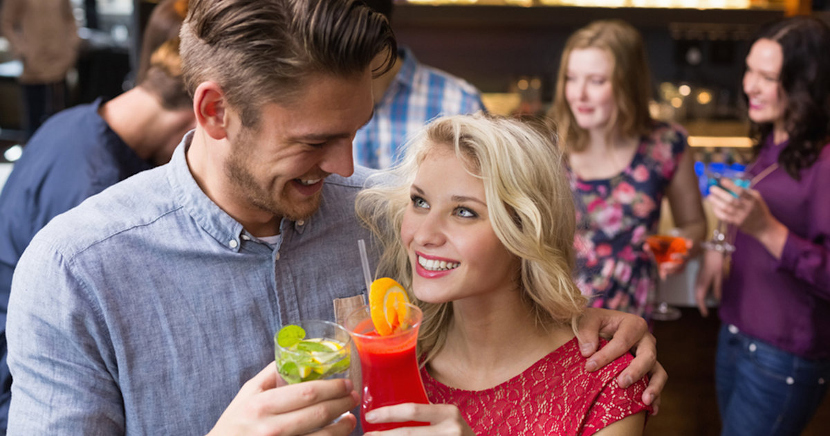 What’s the secret to a perfect first date? The answer is… cocktails!