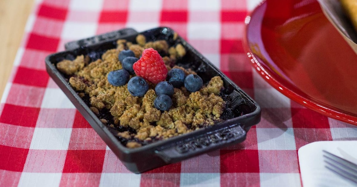 Raspberry Blueberry Crisp