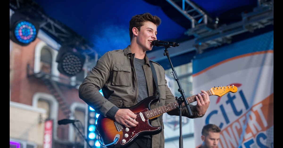 Shawn Mendes brings his hits to the TODAY plaza