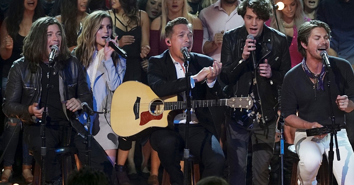 Nostalgia alert! Watch Hanson perform acoustic rendition of 'MMMBop'