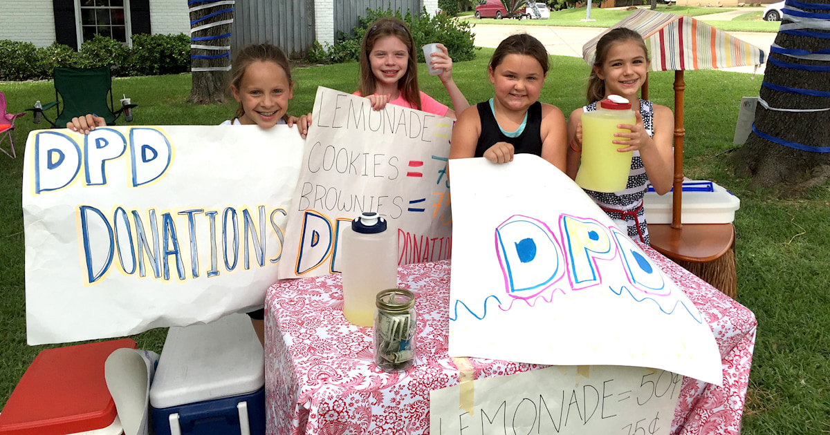Girls' lemonade stand raises $10K for families of fallen Dallas police ...