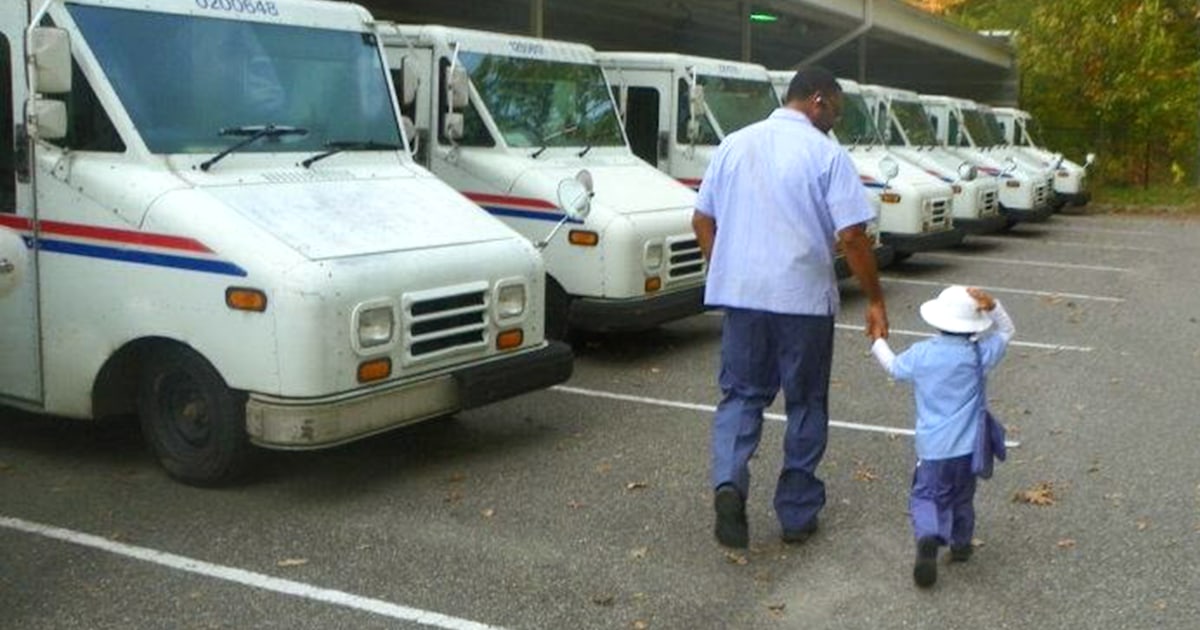 Boy leaves cooler full of water, Gatorade for mailman during heatwave