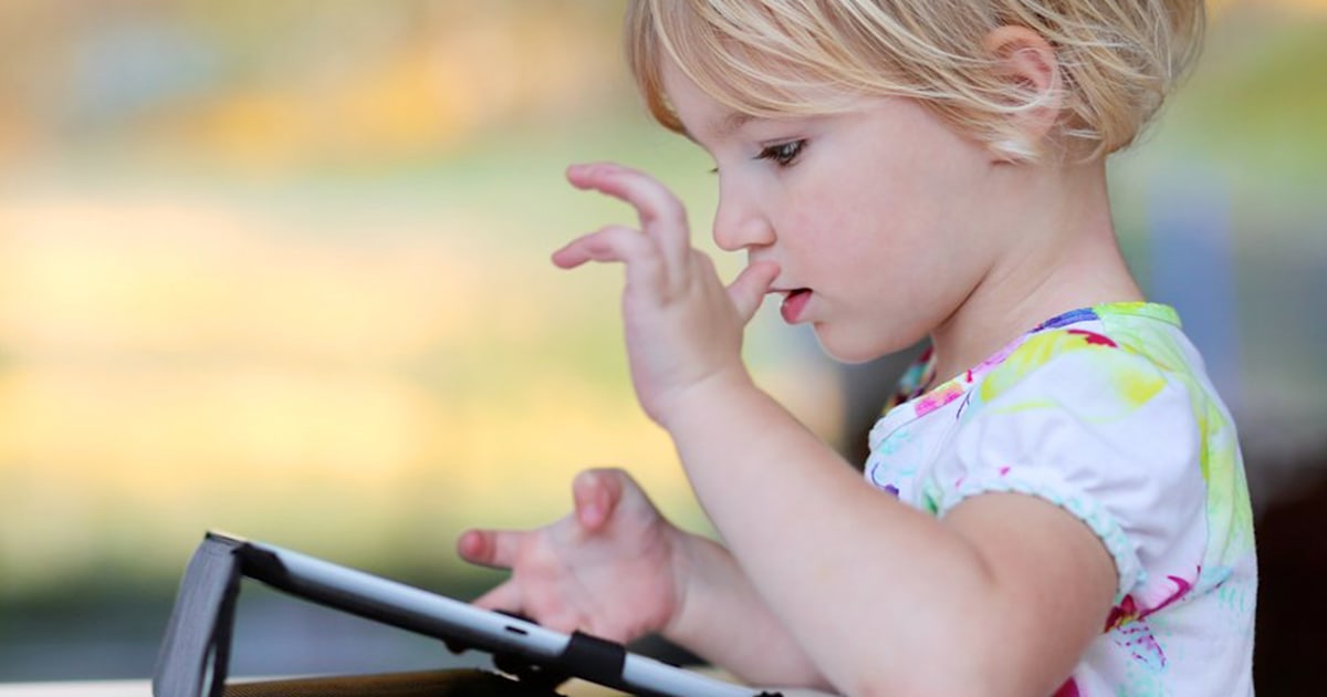 12 ways to calm your kid's tantrum without technology