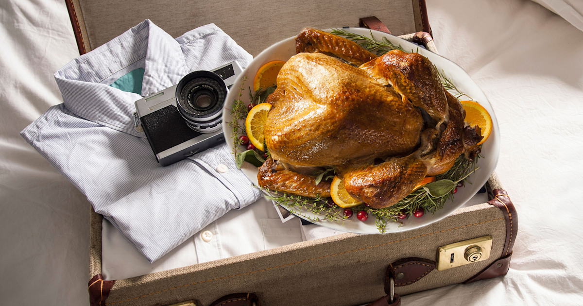 Yes, you can pack a turkey when you fly home for Thanksgiving