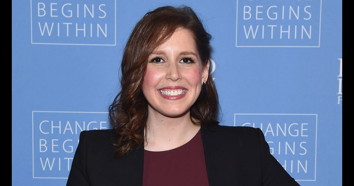Childhood leukemia battle led SNL's Vanessa Bayer to comedy