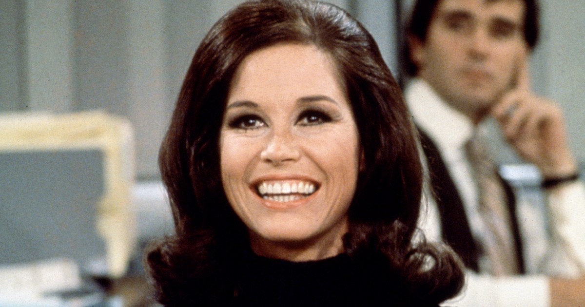 Remembering Mary Tyler Moore: Here are 5 of her best TV and film moments