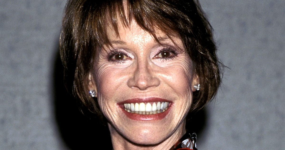 Mary Tyler Moore remembered by friends, co-stars: 'She will be missed ...