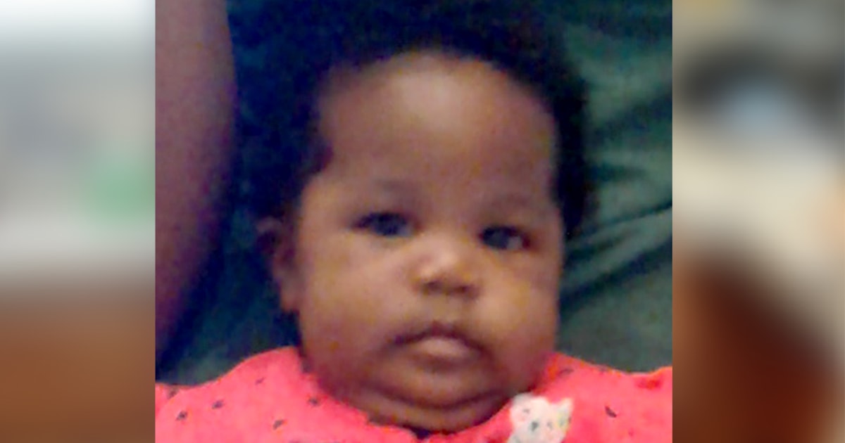 Mom shares photos of babysitter with baby in her shorts