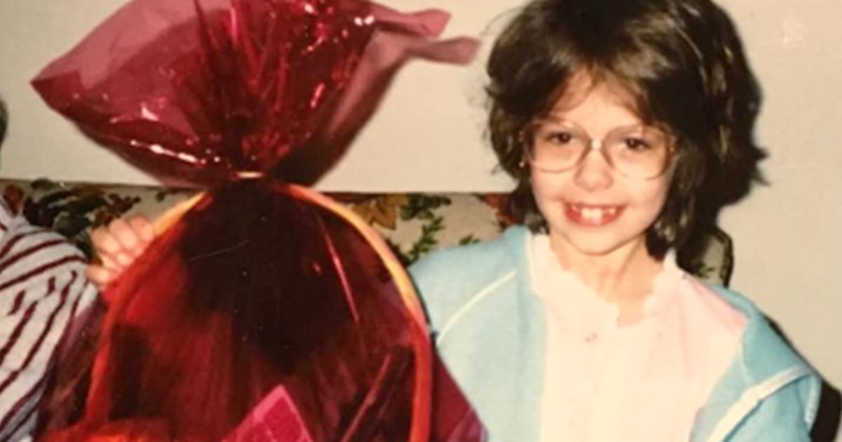 See Dylan Dreyer's adorably awkward throwback Easter photo