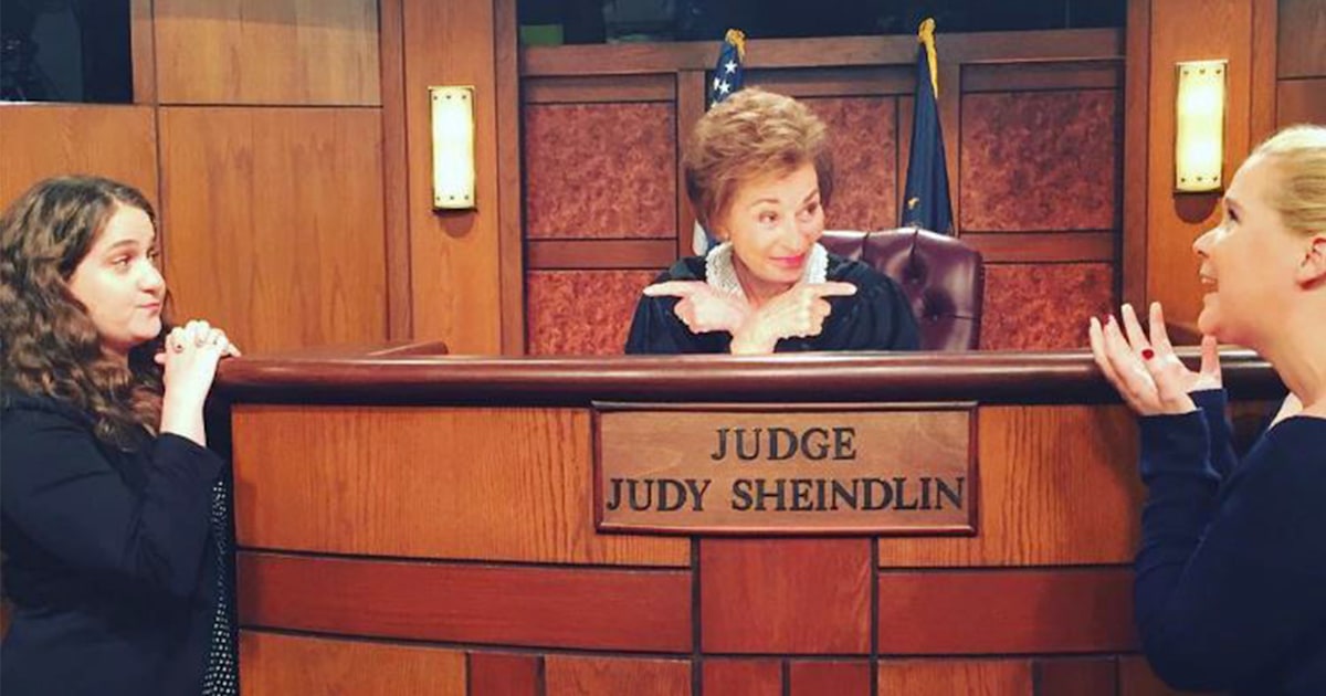 Amy Schumer spends 'dream day' on the set of 'Judge Judy'