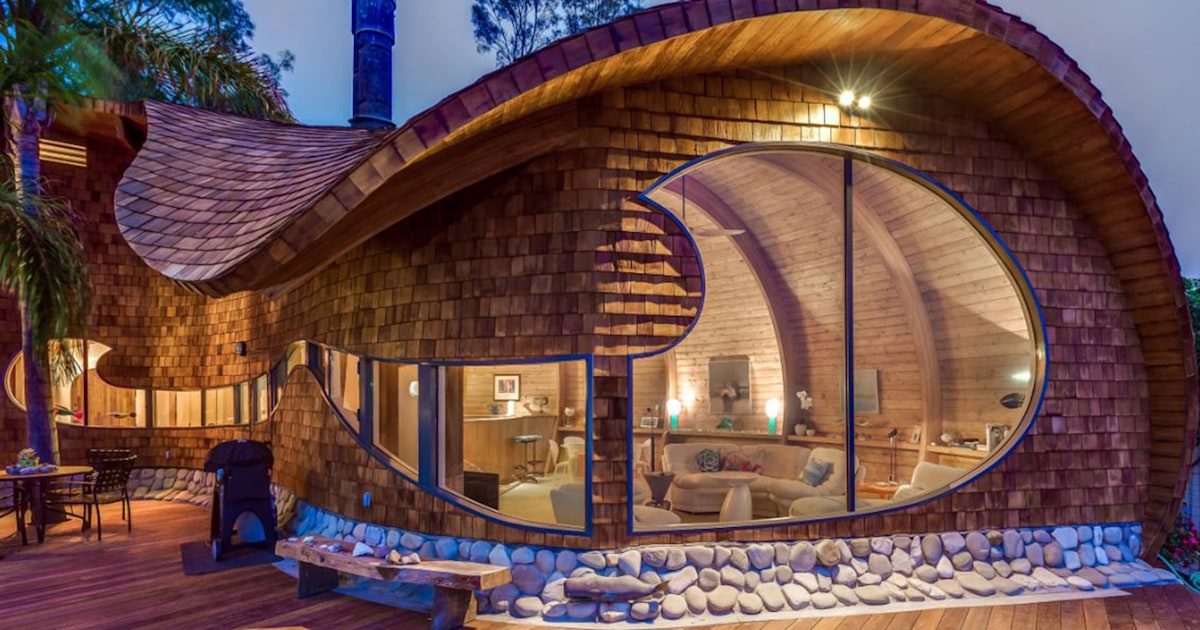 Take a tour inside California's beachfront 'Wave House'
