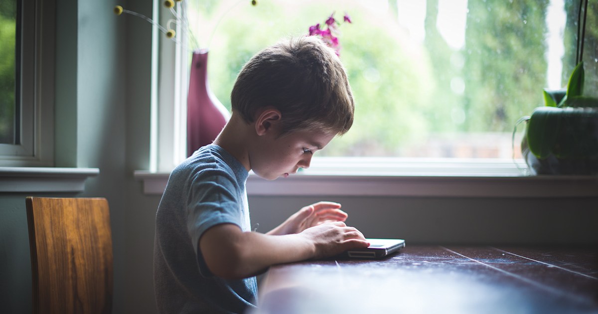 Screen time shaming: What it is, and how to cope