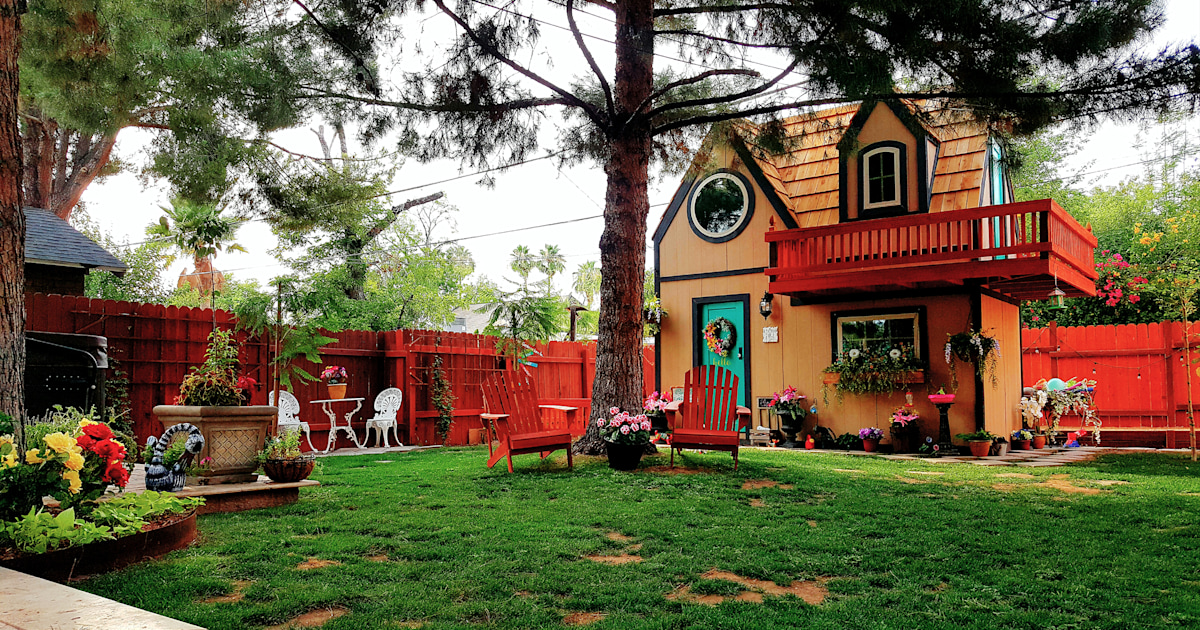 This 6-year-old's playhouse is a mini replica of her parents' home