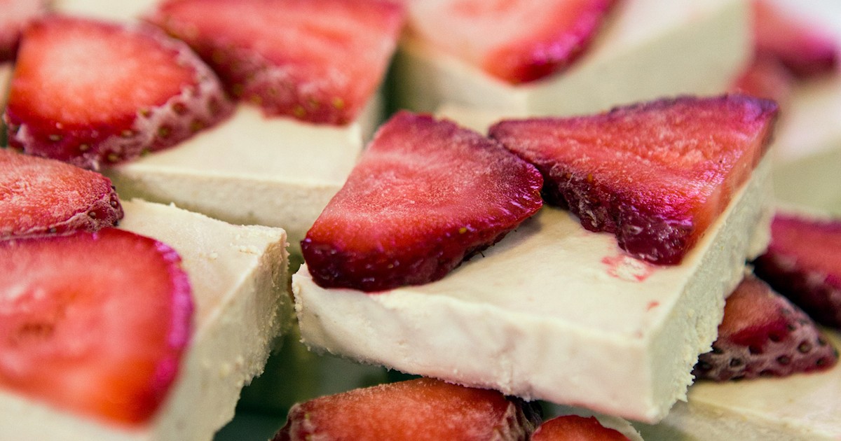 Frozen Strawberry-Coconut Bars Recipe