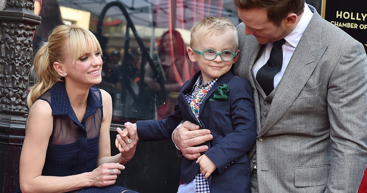 Anna Faris opens up about frightening first weeks after son was born ...