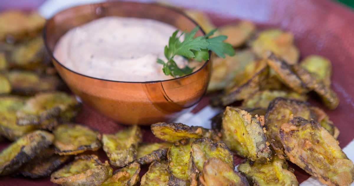 fried pickle chips