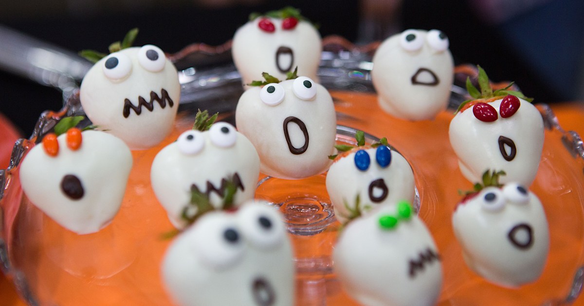 Spooky Halloween Ghost Berries Recipe