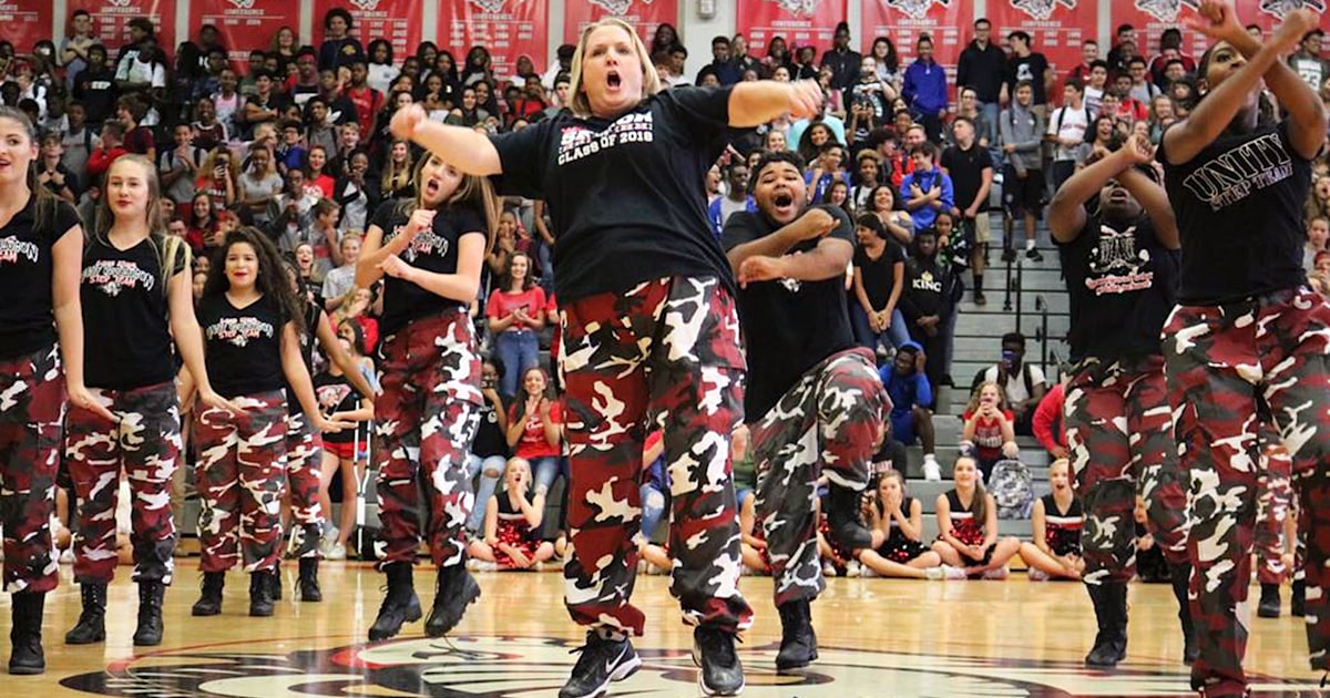 Florida high school principal's step performance goes viral