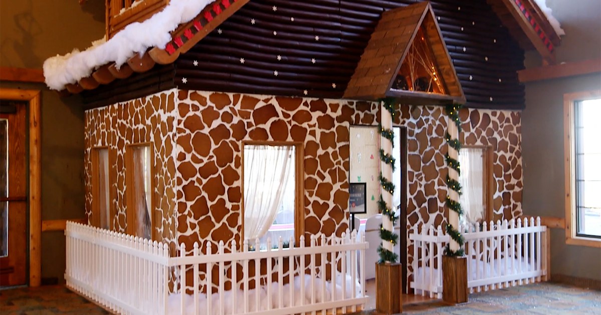 Great Wolf Lodge Poconos has a life-sized gingerbread house