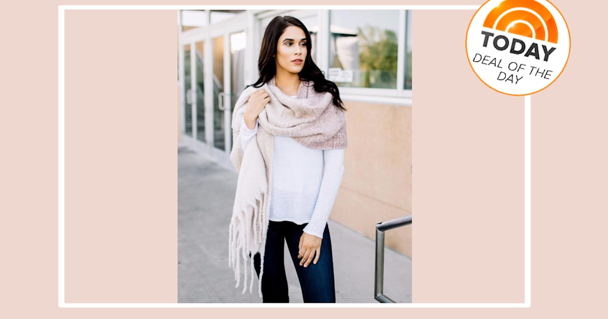Deal of the Day: 50 percent off Mer-Sea Knitted Scarf