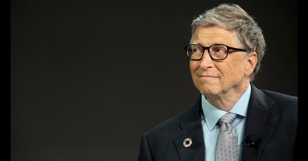 Bill Gates reveals personal reason he's helping fight Alzheimer's disease