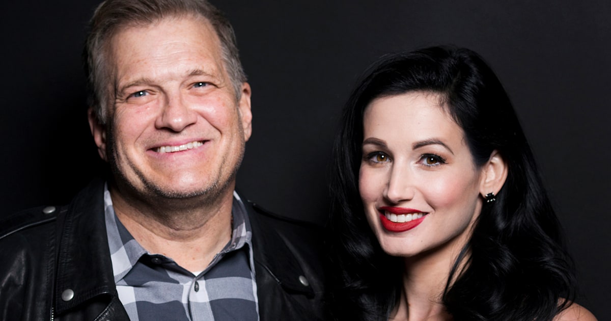 Drew Carey is engaged to girlfriend Amie Harwick