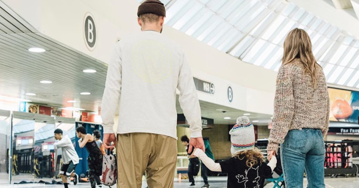 Justin Timberlake shares cute family photo before heading out on tour Justin Timberlake shares cute family photo before heading out on tour