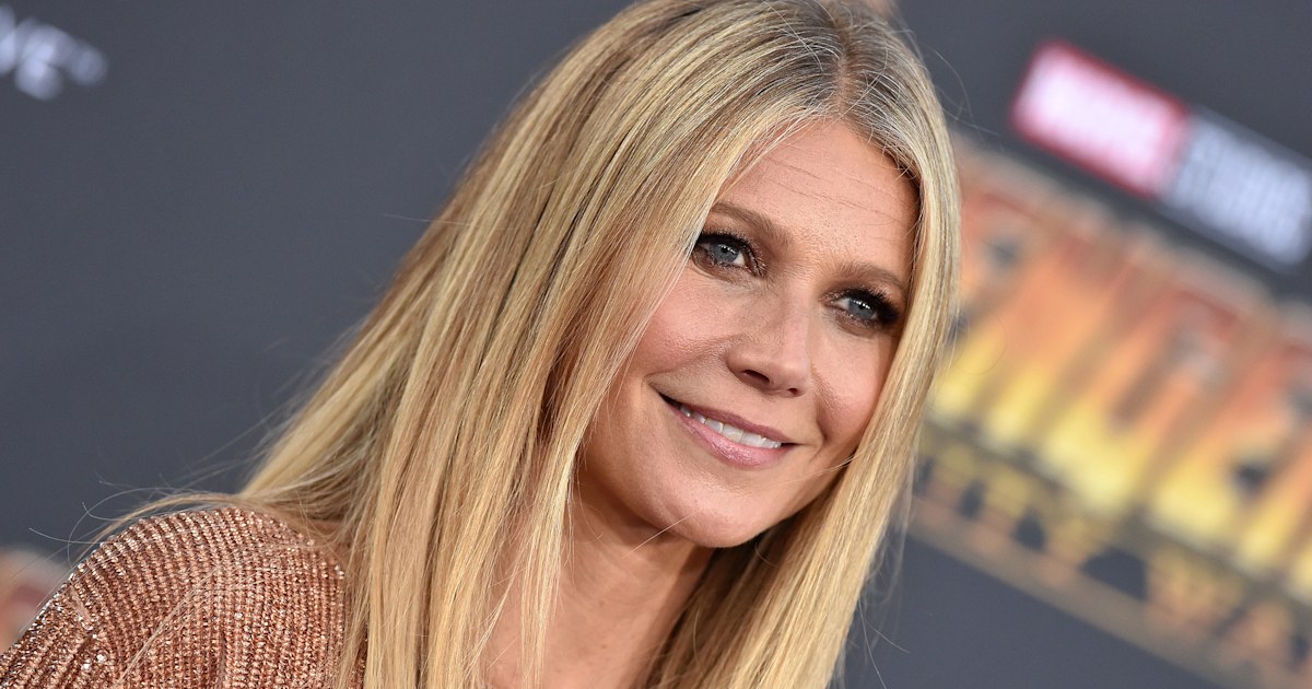 Gwyneth Paltrow opens up her 'dark place' with postpartum depression Gwyneth Paltrow opens up her 'dark place' with postpartum depression