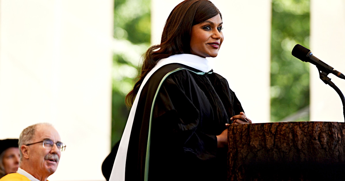 Mindy Kaling talks single motherhood at Dartmouth commencement