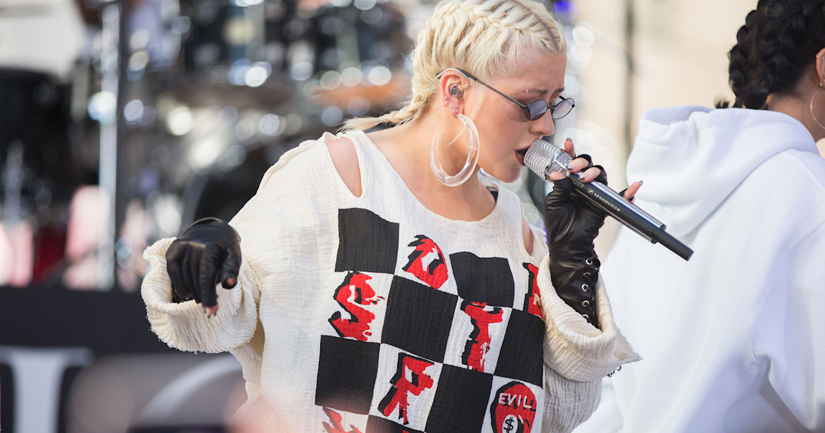 Christina Aguilera kicks off the weekend in the best way with concert ...