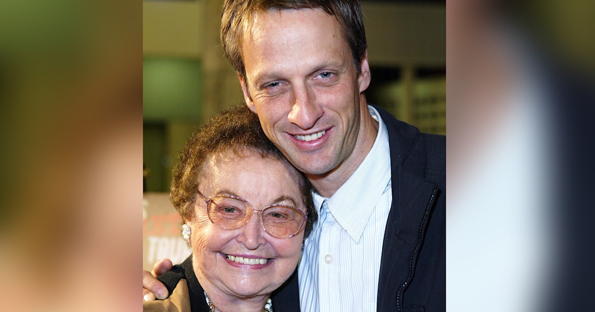 Tony Hawk opens up about mom who has Alzheimer's