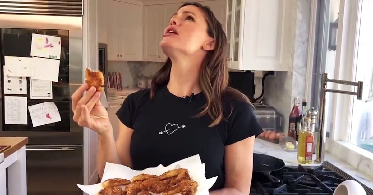 Jennifer Garner makes fish sticks and they look delicious