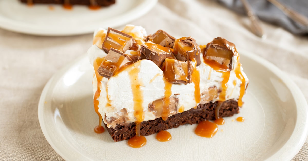 Milky Way Brownie Pie with Caramel Sauce Recipe