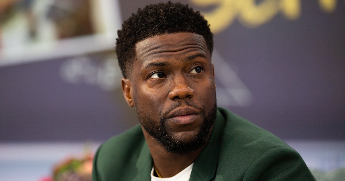 Kevin Hart steps down as Oscars host after controversial tweets resurface