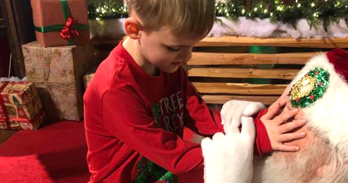Boy with blindness, autism 'sees' Santa for the first time