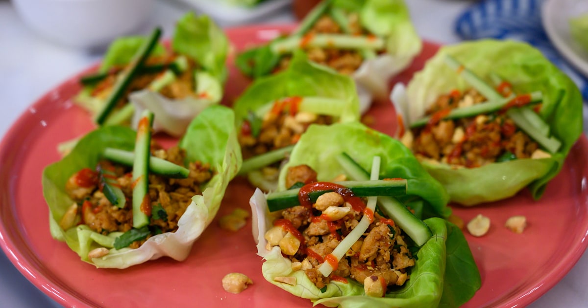 Siri Daly's Chicken Lettuce Wraps Recipe