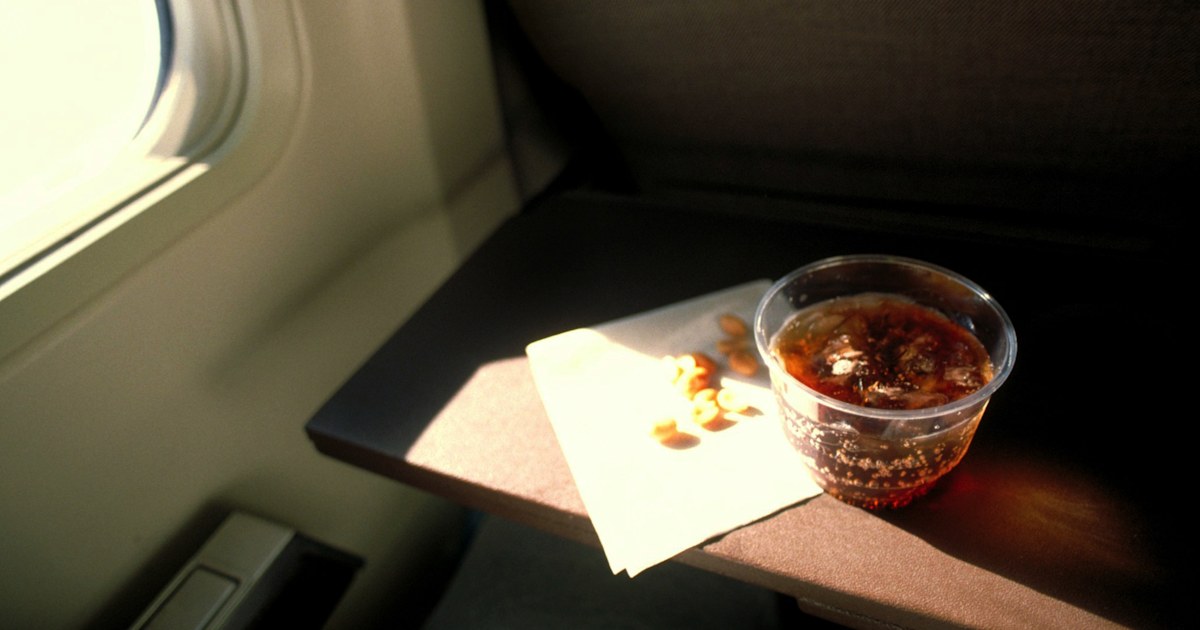 Mom says sons were kicked off flight because of nut allergy