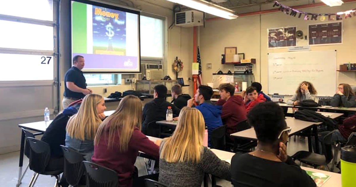 'Adulting' class at Kentucky high school teaches crucial life skills