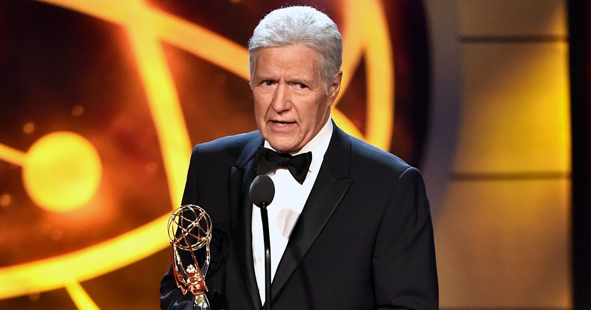 Alex Trebek delivers sweet, poignant speech after Daytime Emmy win